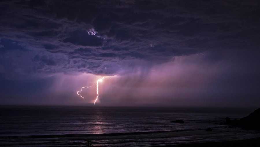 Chance of lightning returns to Central Coast