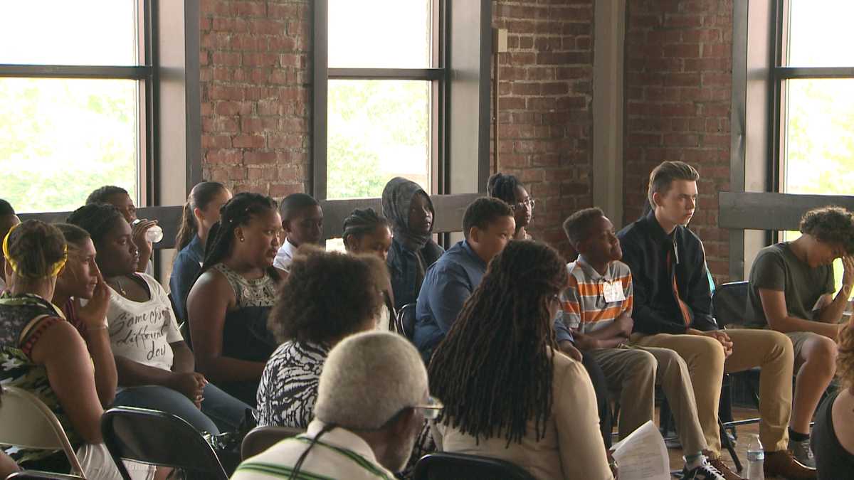 FBI holds graduations for future agents in training program