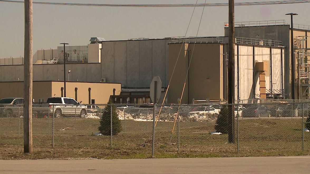 Lincoln Premium Poultry worker dies after being diagnosed with COVID-19