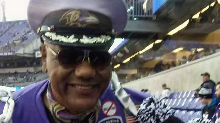Ravens Flock remembers Captain Dee-Fense | Fan photos