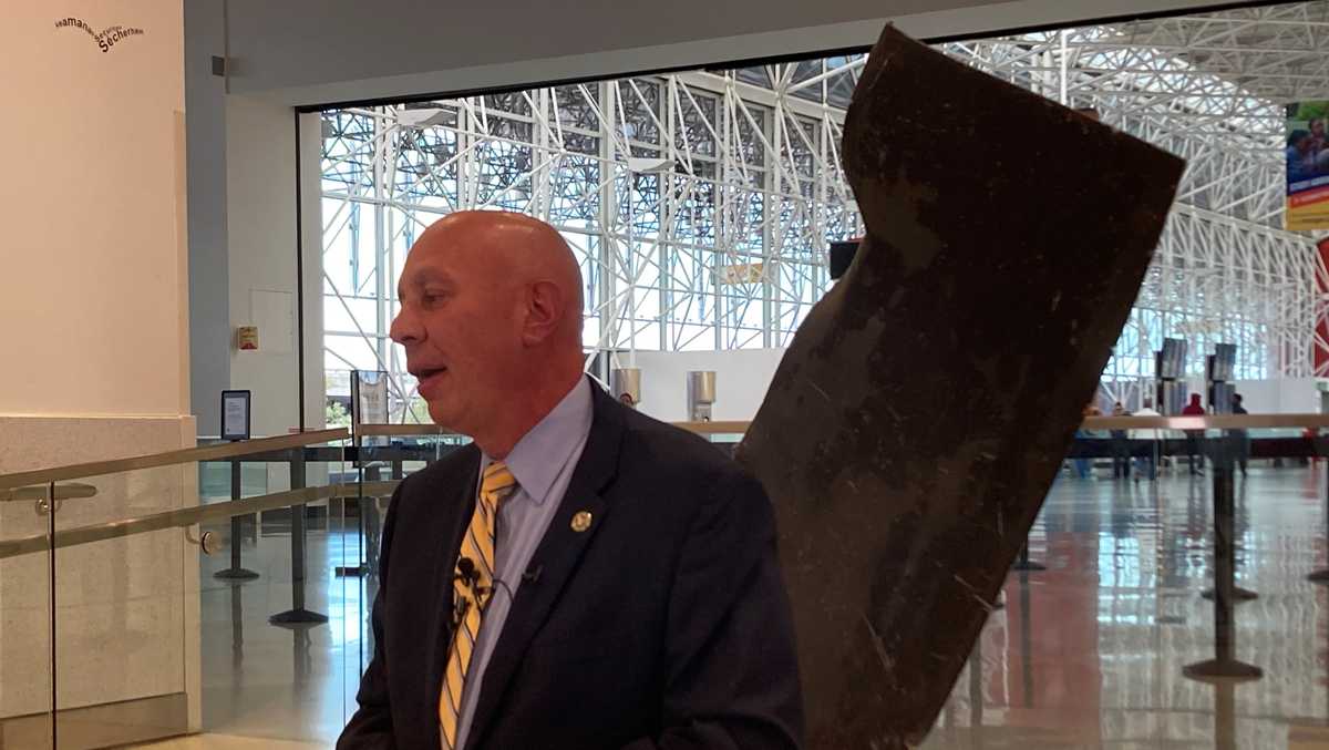 Former Wall Street stockbroker, now-TSA agent, recalls 9/11