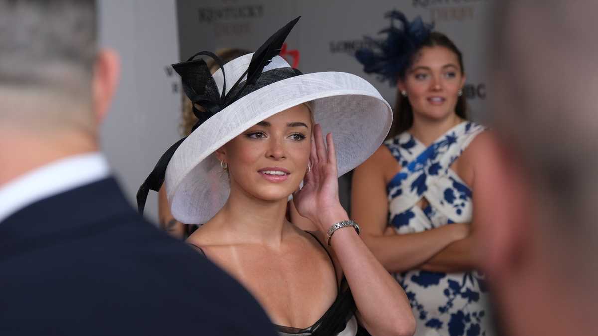 PHOTOS: Simone Biles, Shaboozey and more walk the red carpet at Derby 151