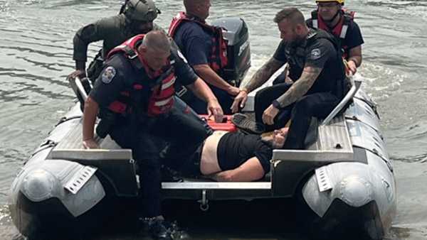 Witnesses react to felon being captured in Ohio River by LMPD