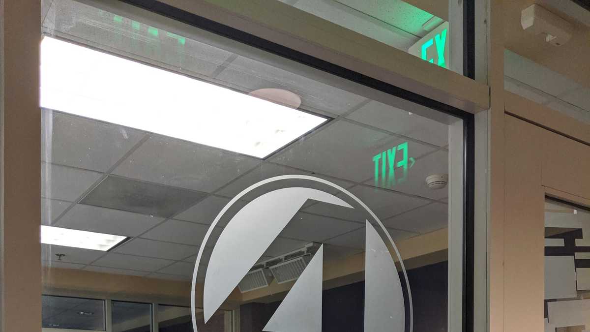 PICTURES: Clemson, WYFF 4 open satellite news bureau
