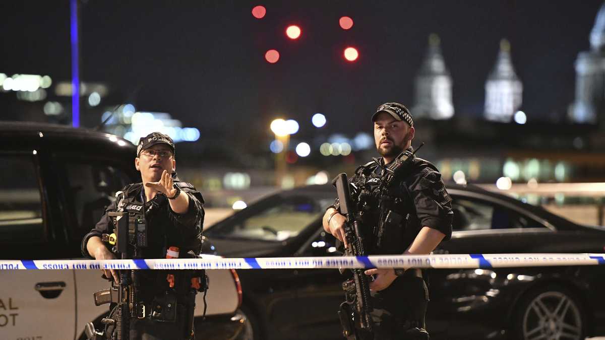PHOTOS: Police respond as terror strikes London