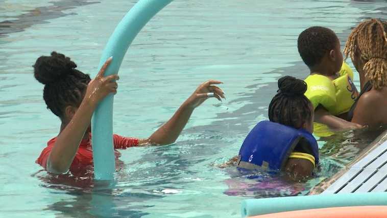 Louisville YMCA provides water safety clinic