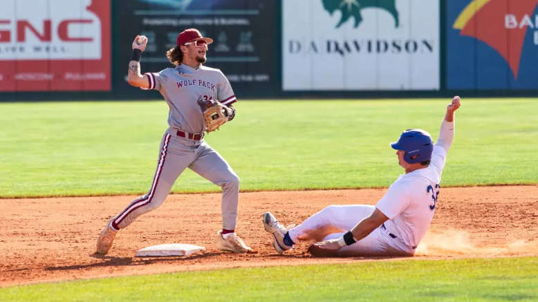 Loyola falls in NAIA World Series opener Friday