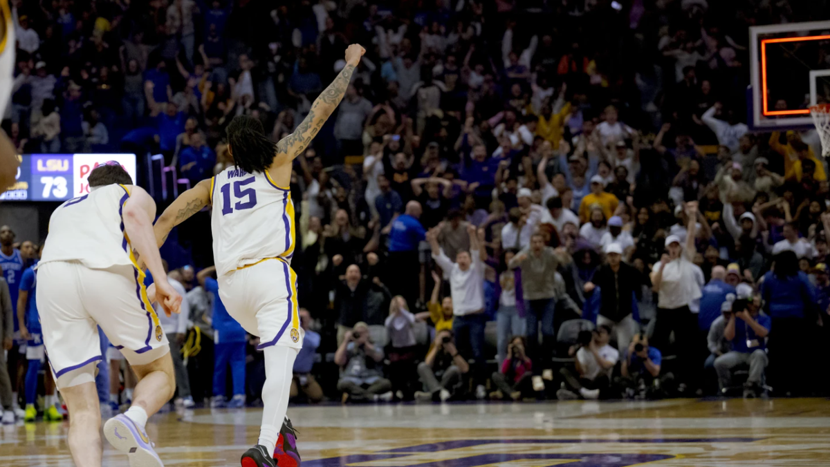 Tyrell Ward’s last-second shot lifts LSU over No. 17 Kentucky 75-74
