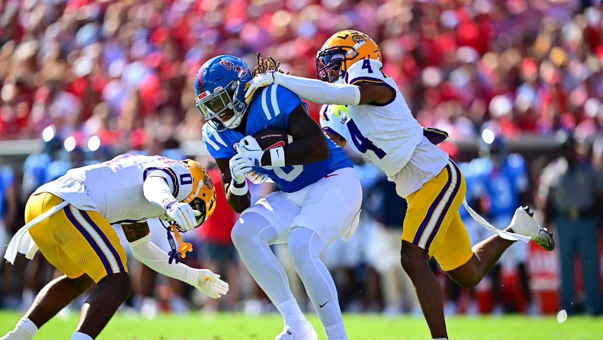 LSU suffers its first loss of the season as Ole Miss upsets the Tigers