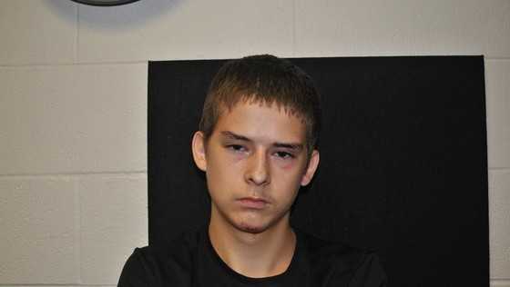 Kentucky teen accused of killing mother, sister in custody after escape ...