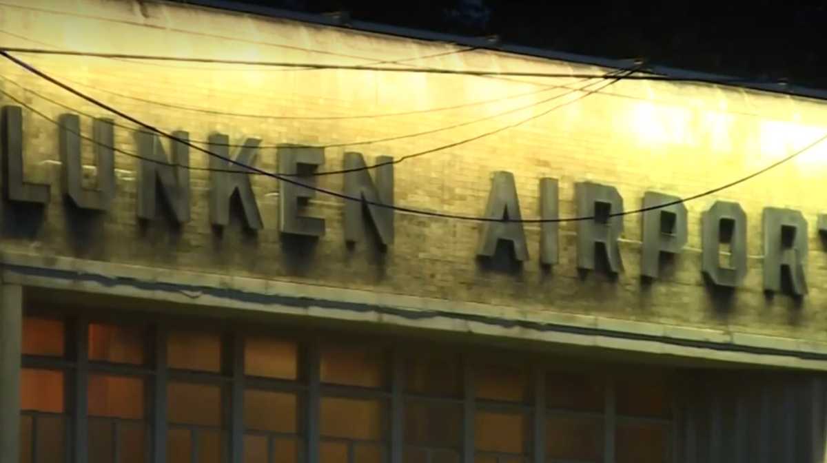 Lunken Airport shut down after Cincinnati police confirm bomb threat