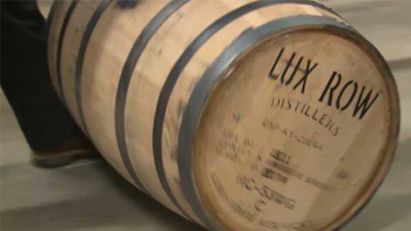 New distillery opens in heart of Kentucky's bourbon country