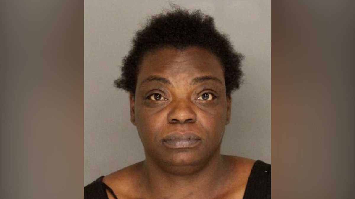 Police: Woman sets fire to ex's items; 2 Pittsburgh firefighters hurt