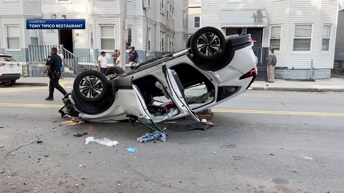 1 hurt, 2 in custody after stolen car crash near restaurant, police say