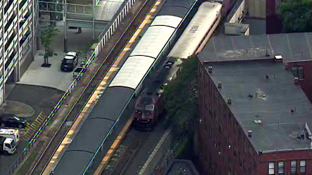 Woman Struck Killed At Mbta Commuter Rail Station