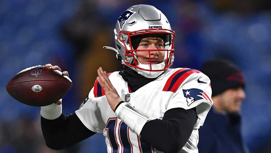 New England Patriots quarterback Mac Jones named as Pro Bowl alternate New England Patriots quarterback Mac Jones named as Pro Bowl alternate