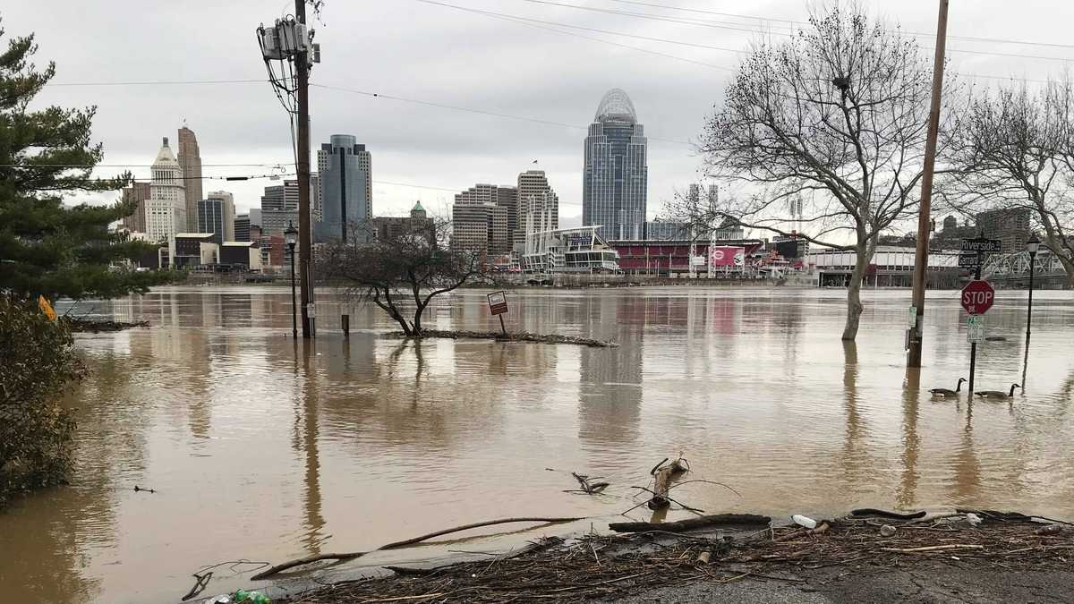 PHOTOS: Ohio River crests, flooding Cincinnati streets, parks