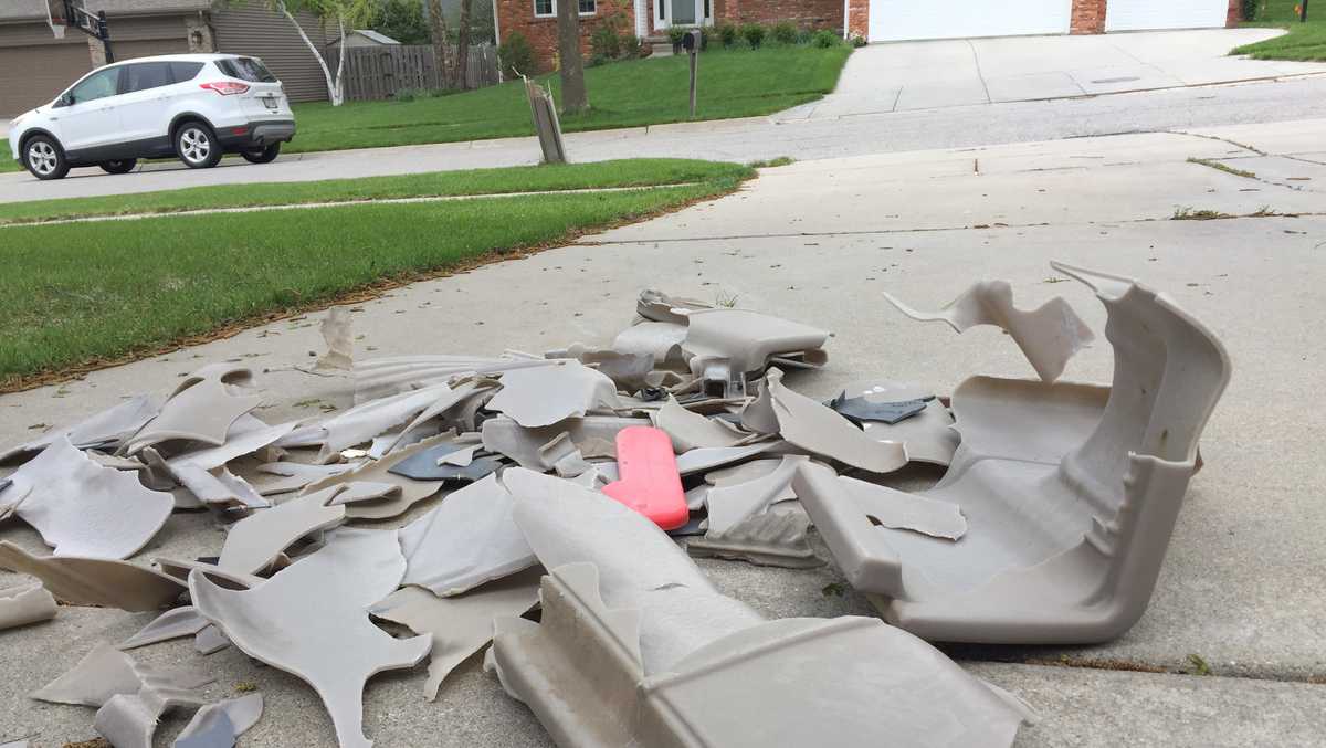 Multiple mailboxes blown-up in Lincoln neighborhoods