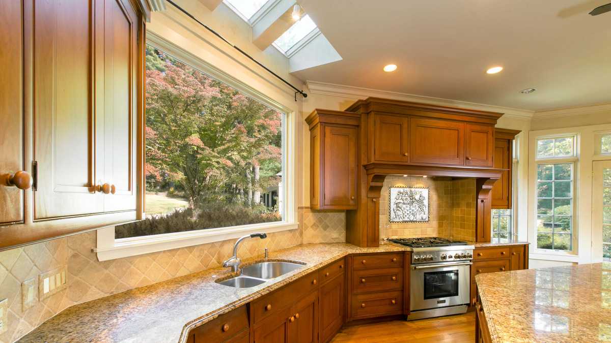 Exquisite country manor on market for $2.85M