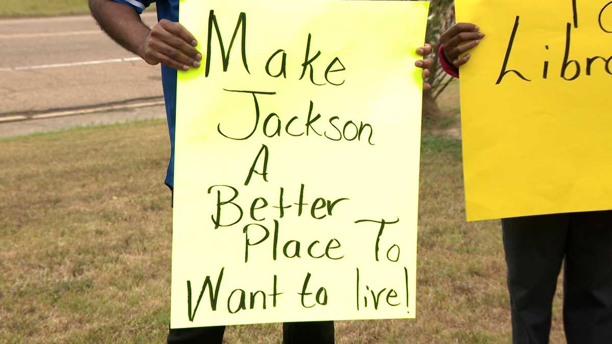 Jackson residents protest plan to close schools