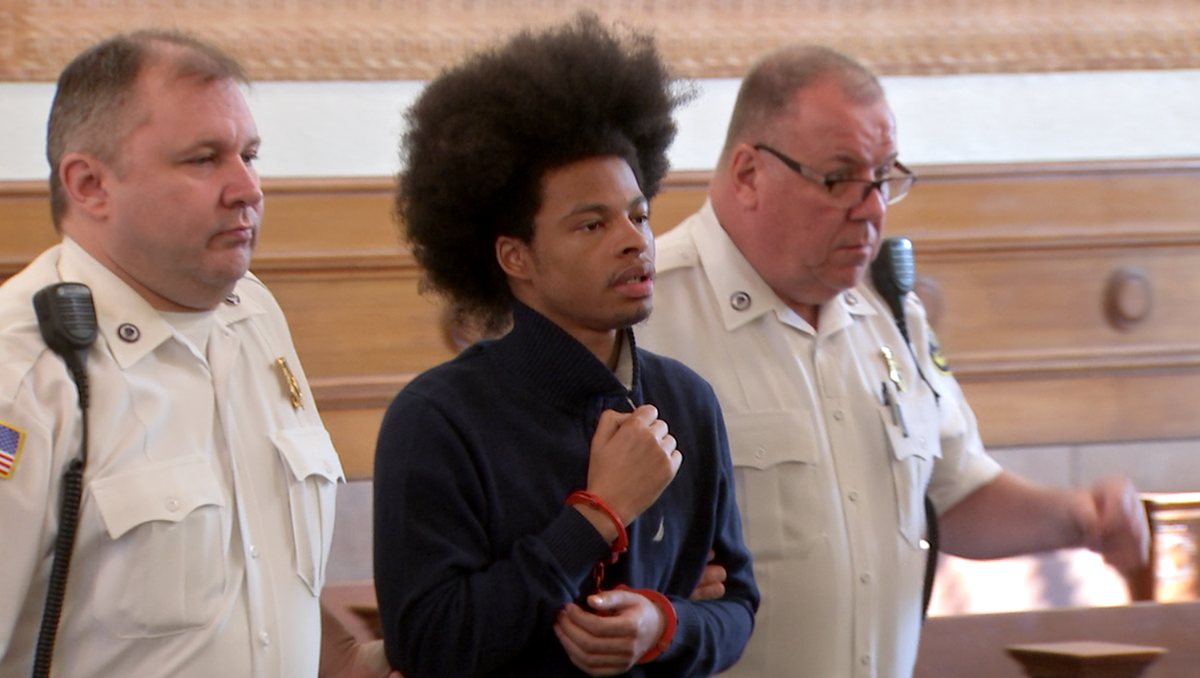 Man convicted of murder in South Shore Plaza shooting gets life in prison