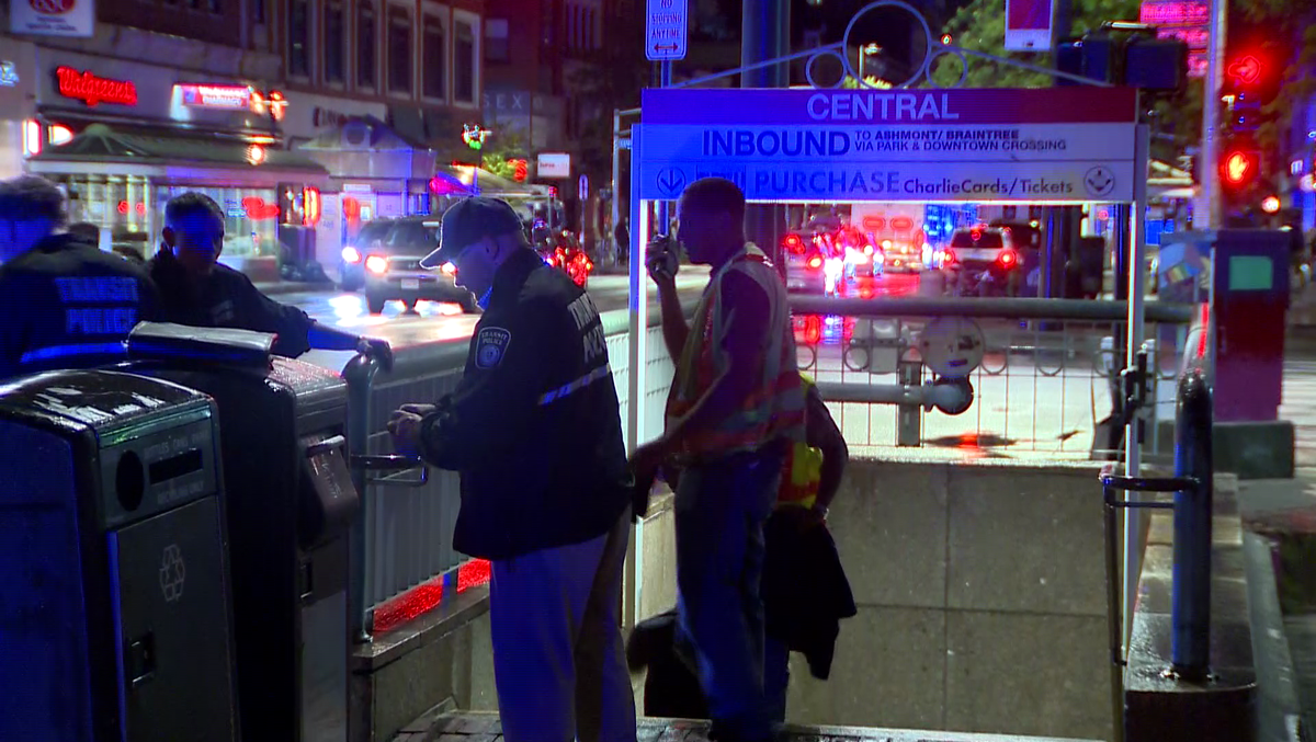 Man dies after touching third rail on Red Line in Cambridge