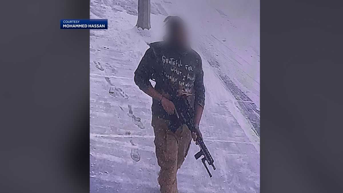 Milwaukee officer shot; Another officer returns fire, killing shooter