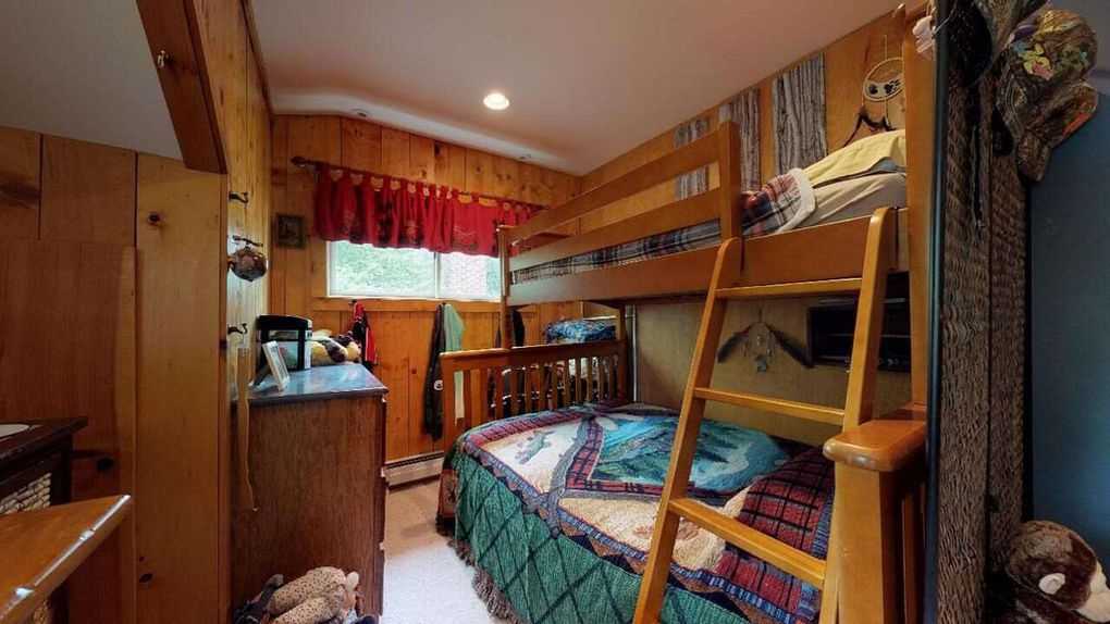 Mansion Monday: In busy Manchester, a secluded waterfront oasis