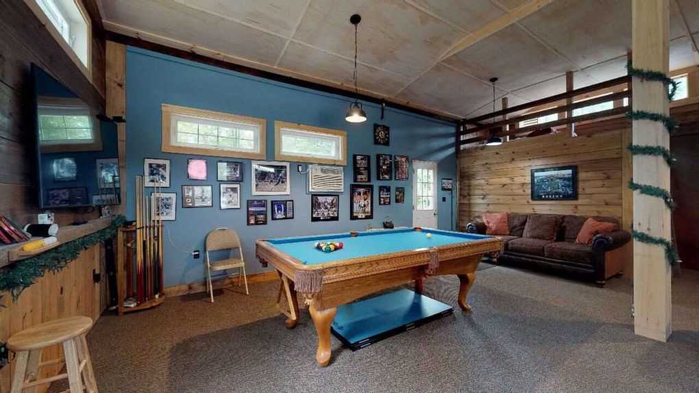 Mansion Monday: In busy Manchester, a secluded waterfront oasis