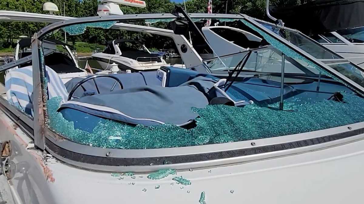 'It's a miracle we survived': Barge crashes into man's boat on Ohio River