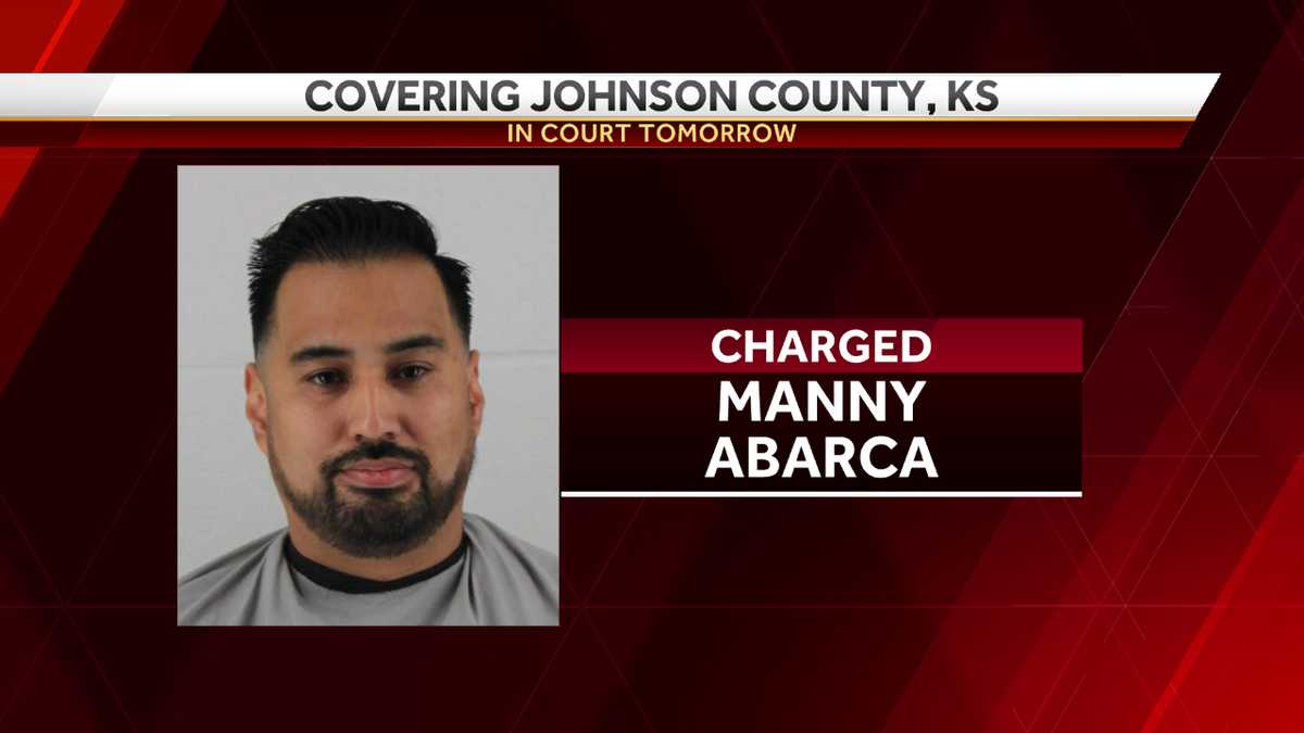 Manny Abarca charged with domestic battery in Johnson County