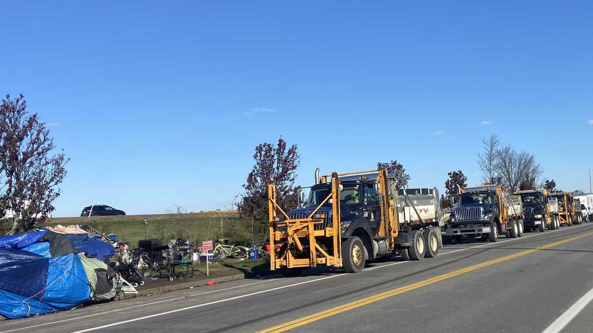 Portland homeless encampment cleared despite objections from ACLU