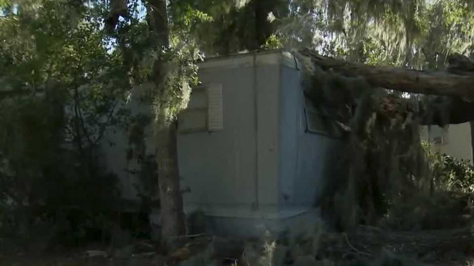 Florida storms: Family loses home to damaging winds