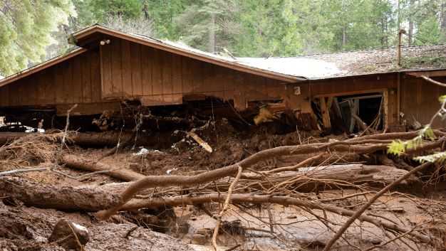 Calaveras, Tuolumne counties hit by mudslides, landslides
