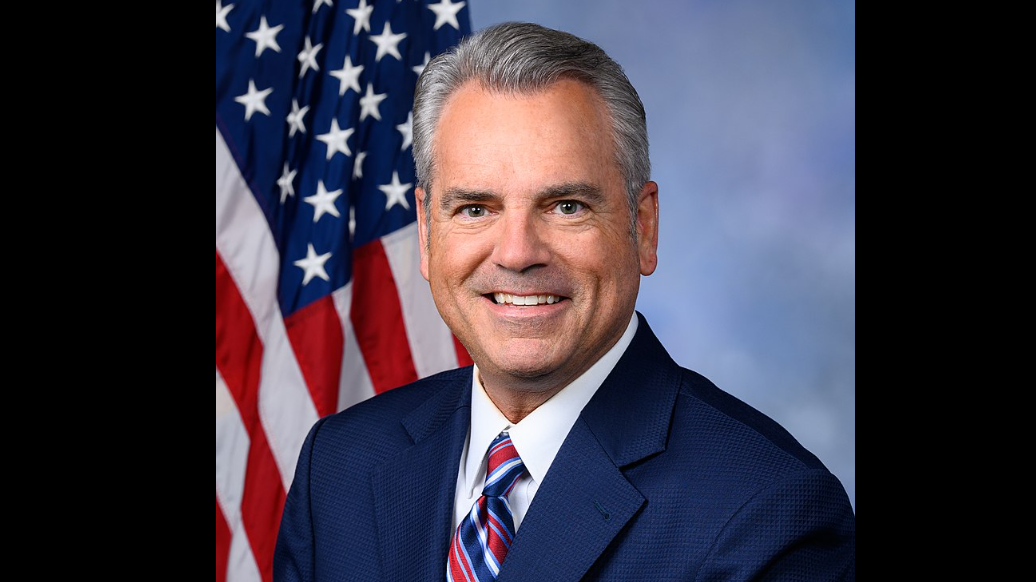 U.S. House Rep. Mark Alford reacts to shooting live on CNN