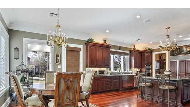 Mansion Monday: Take a tour of this Plantation Estates four-bedroom ...