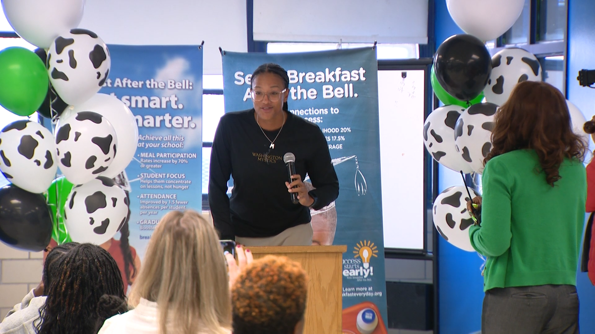 'Back to Breakfast' welcomes former WNBA star to Baltimore school