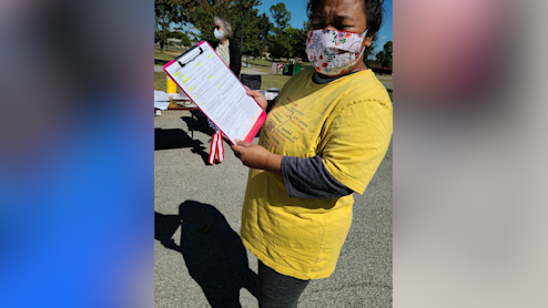 Marshallese leaders help register nearly 50 people in the past two days