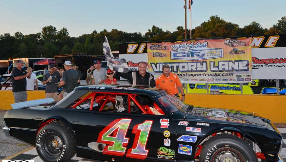 South Carolina: Funeral arrangements car racing legend Marty Ward