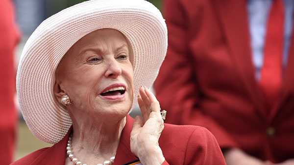 Kentucky philanthropist, horse racing icon Marylou Whitney dead at 93