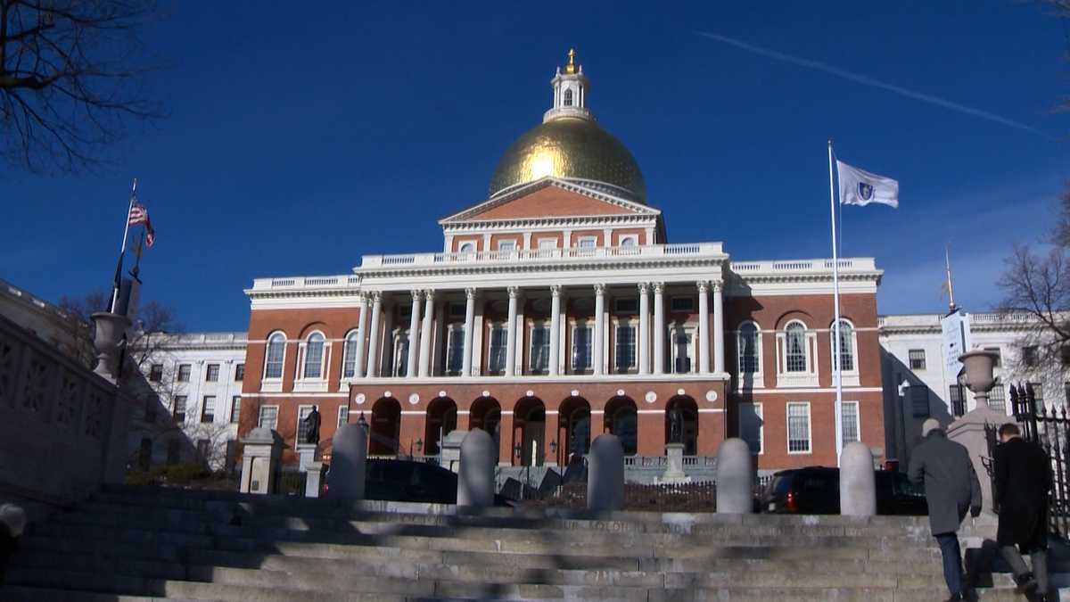 Mass. state auditor insists on immediate start for legislative audit