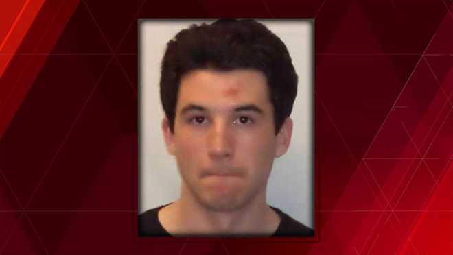 Police arrest meat cleaver robbery suspect after brief chase in Canton