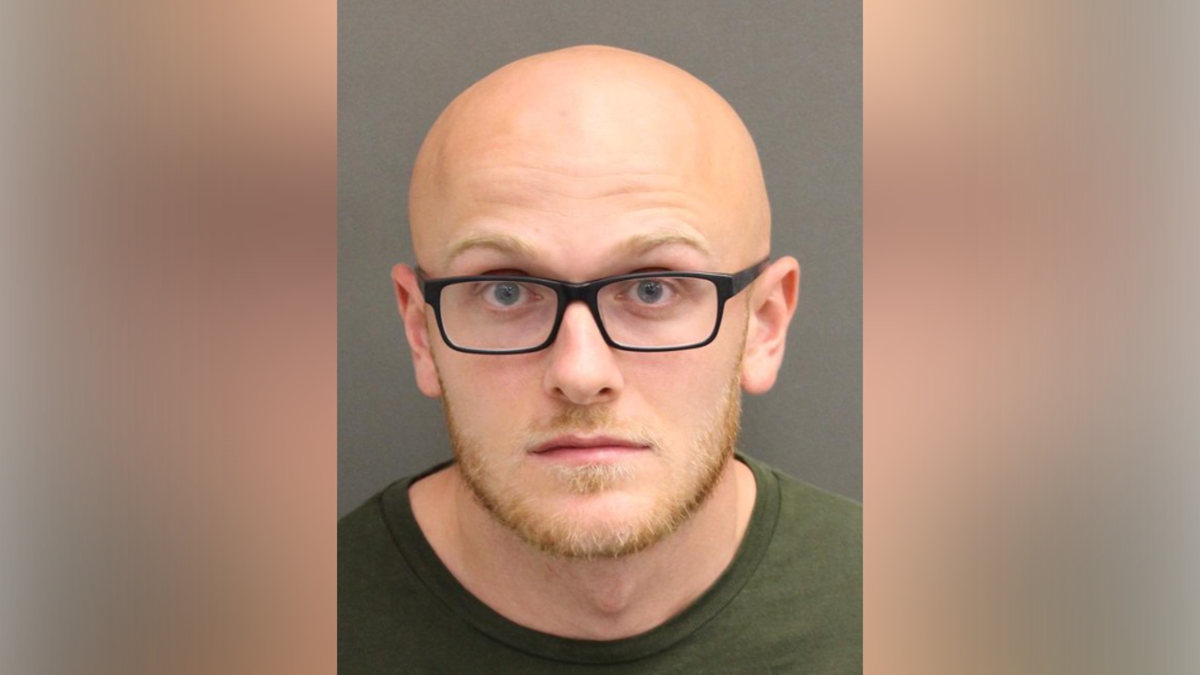 Snapchat post featuring AR-15 brings FBI to Orlando home