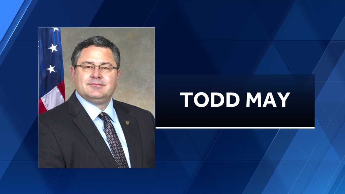 Director of NASA's Marshall Space Flight Center announces retirement