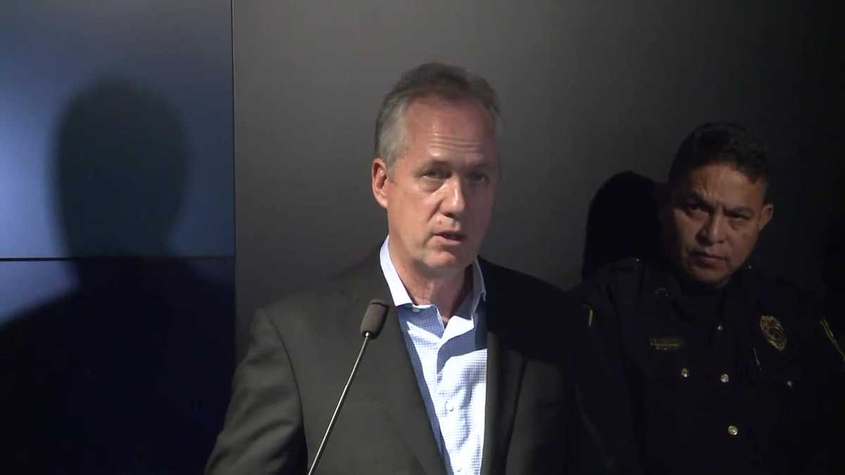 WATCH: Mayor Greg Fischer provides update on city's winter weather response