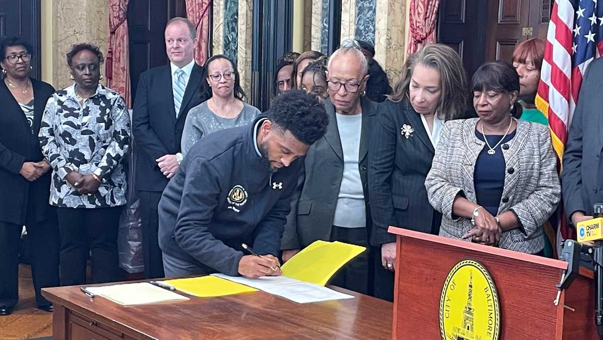Mayor signs union contracts, marking historic moment for city