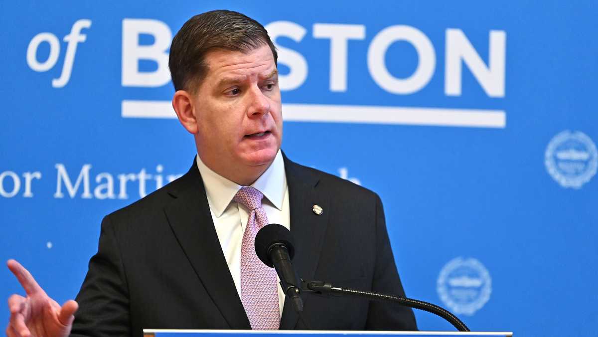Mayor Walsh gives update on city's reopening timeline, vaccine progress