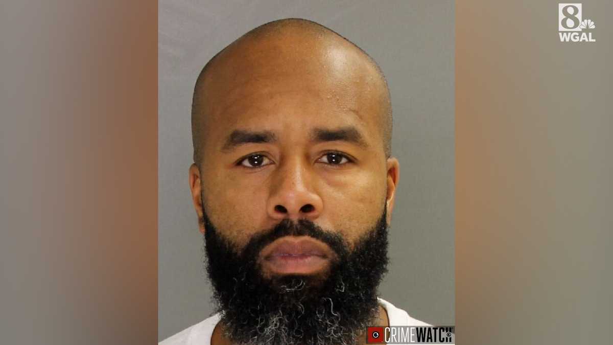 UPDATE: Man charged with first-degree murder shows up at police station