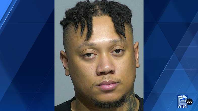 Milwaukee police detective charged with child abuse