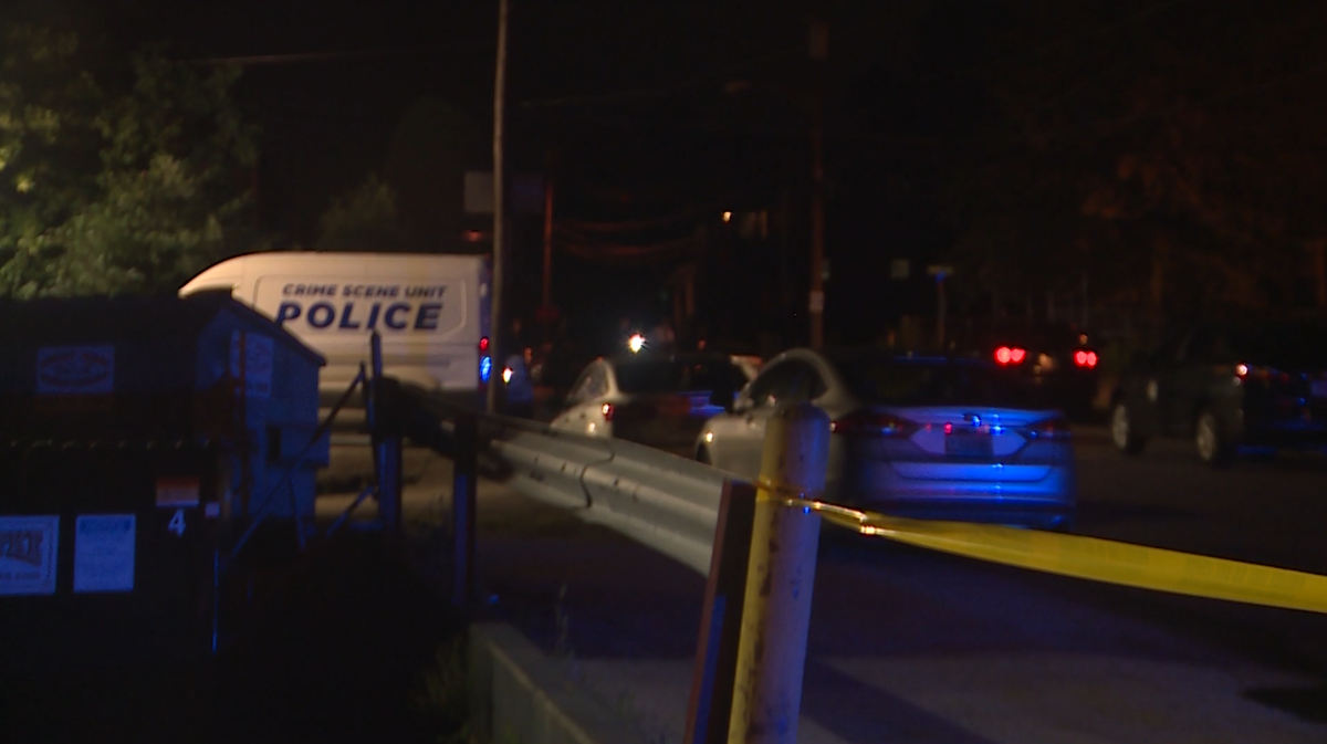 Police: 1 dead, 1 hospitalized after shooting early Tuesday morning in Walnut Hills